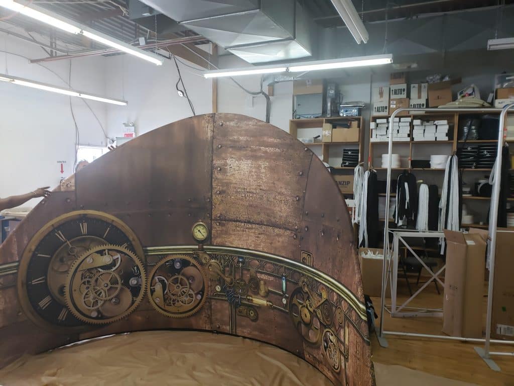 EZ-Tube Wall C-Shape (canvas and structure) - M&M Graphic